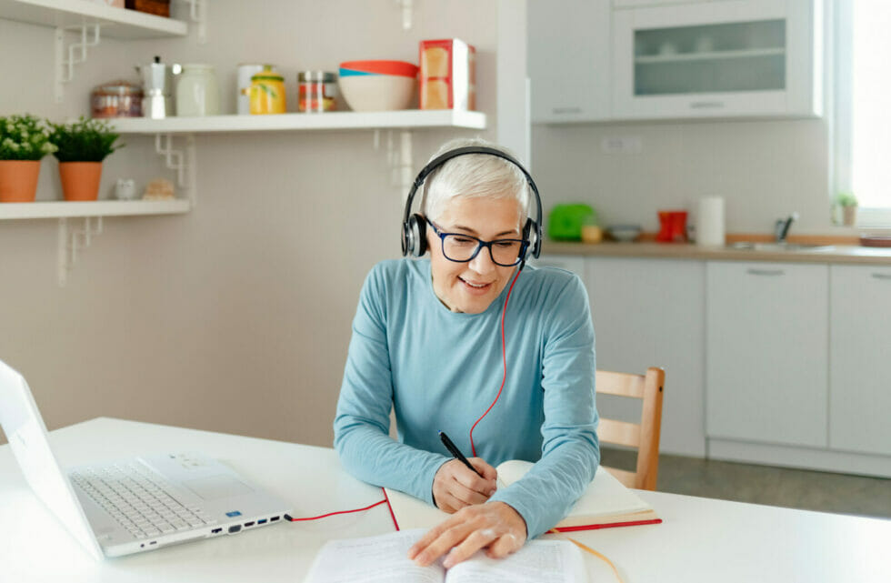 Lifelong Learning for Seniors - Stellar Senior Living